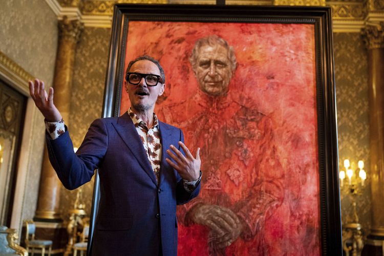Buckingham Palace reveals first official portrait painting of King ...