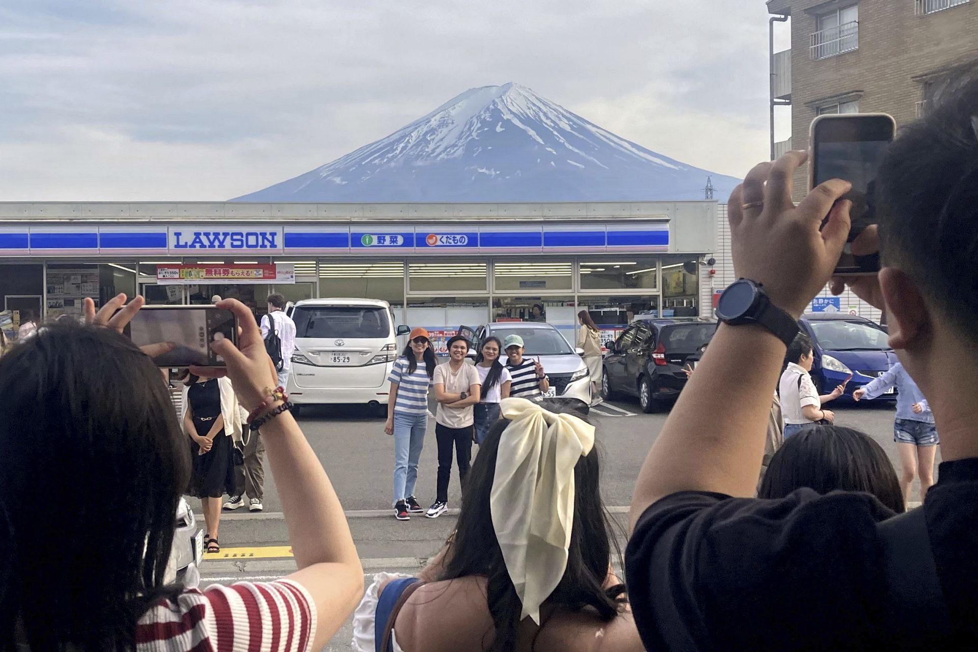 'It has been effective': Screen blocking Mount Fuji taken down but ...