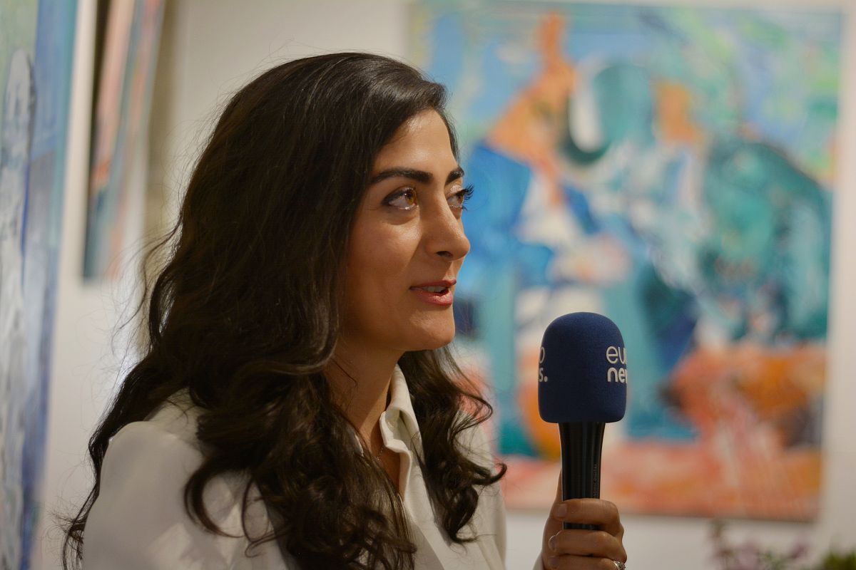 "Romantic and joyful": A vibrant new exhibition by Iranian artist Elham ...