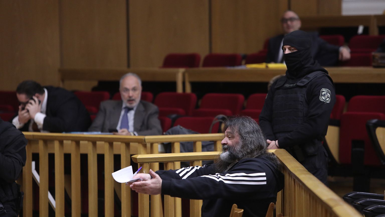Δίκη «Χρυσής Αυγής» - Γιάννης Λαγός: «Είμαι ναζιστής. Θα με δικάσετε γι ...