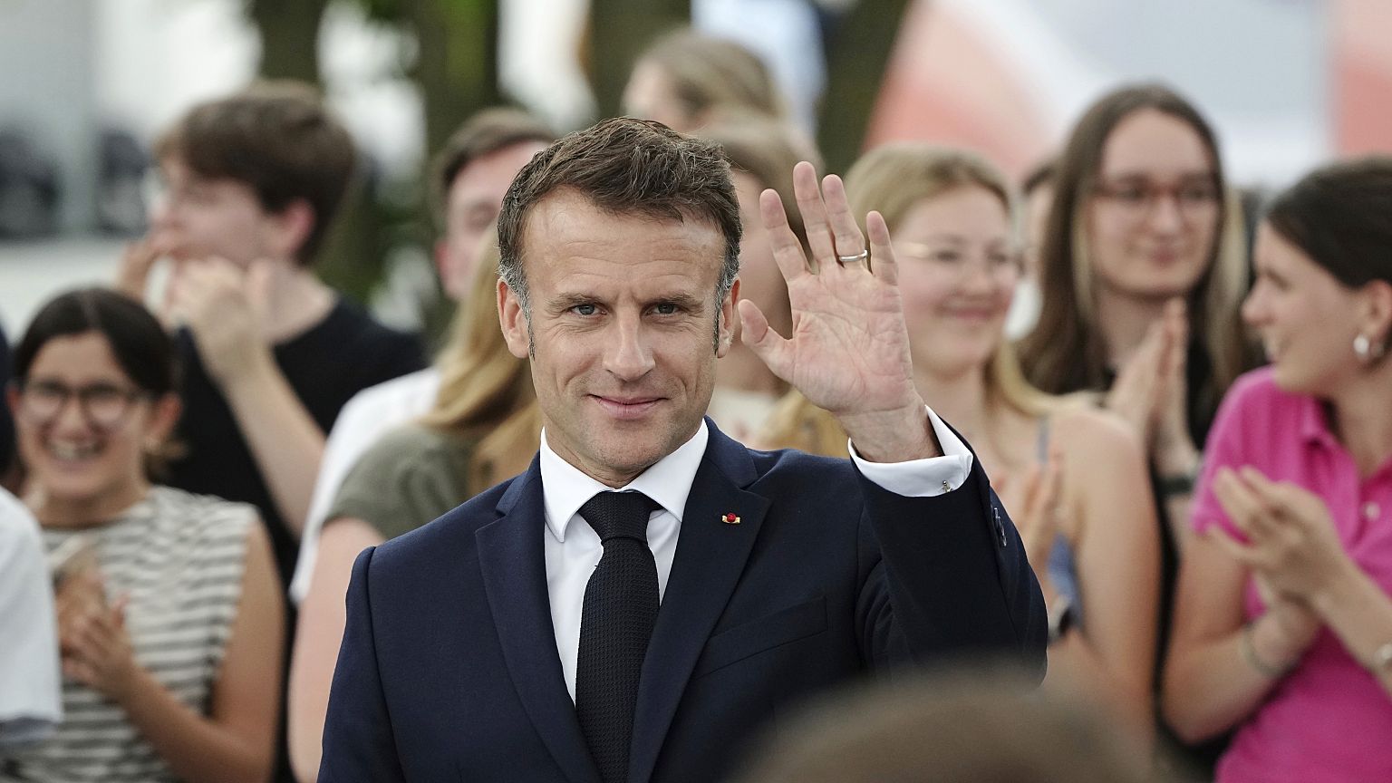 Macron llega a Alemania en la primera visita de Estado de un presidente ...