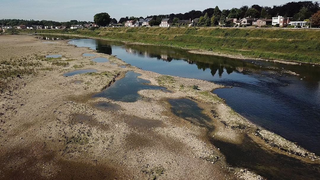 Water pollution: How the EU is working to restore our rivers, lakes and ...
