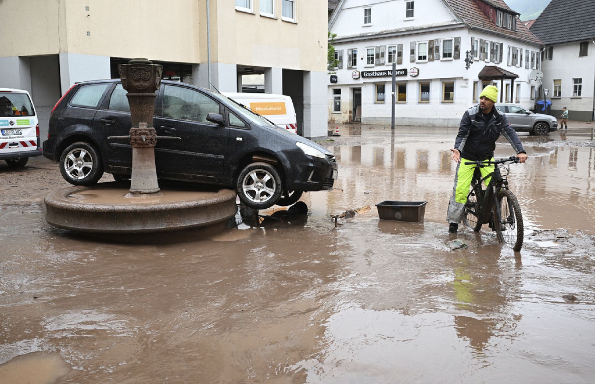 At least five dead in floods in southern Germany as situation remains ...