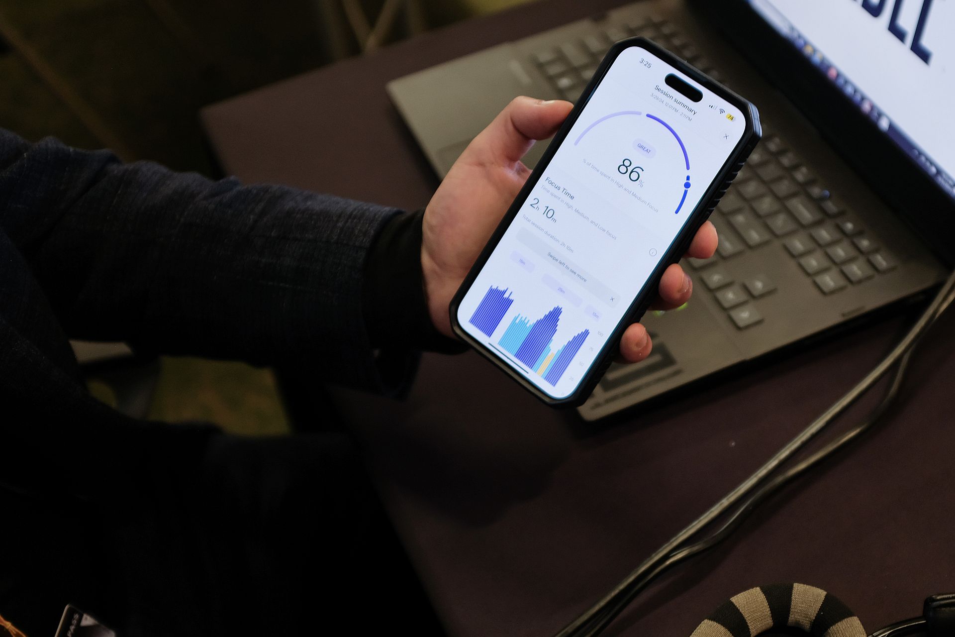 ‘Fitbit for your brain’: Tracking your brain activity with earphones ...