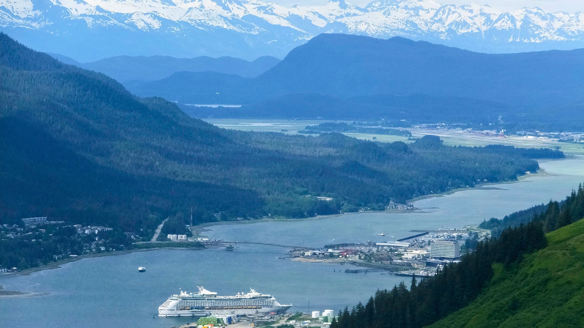 Fed up with hoards of cruise passengers, Alaska residents are calling ...