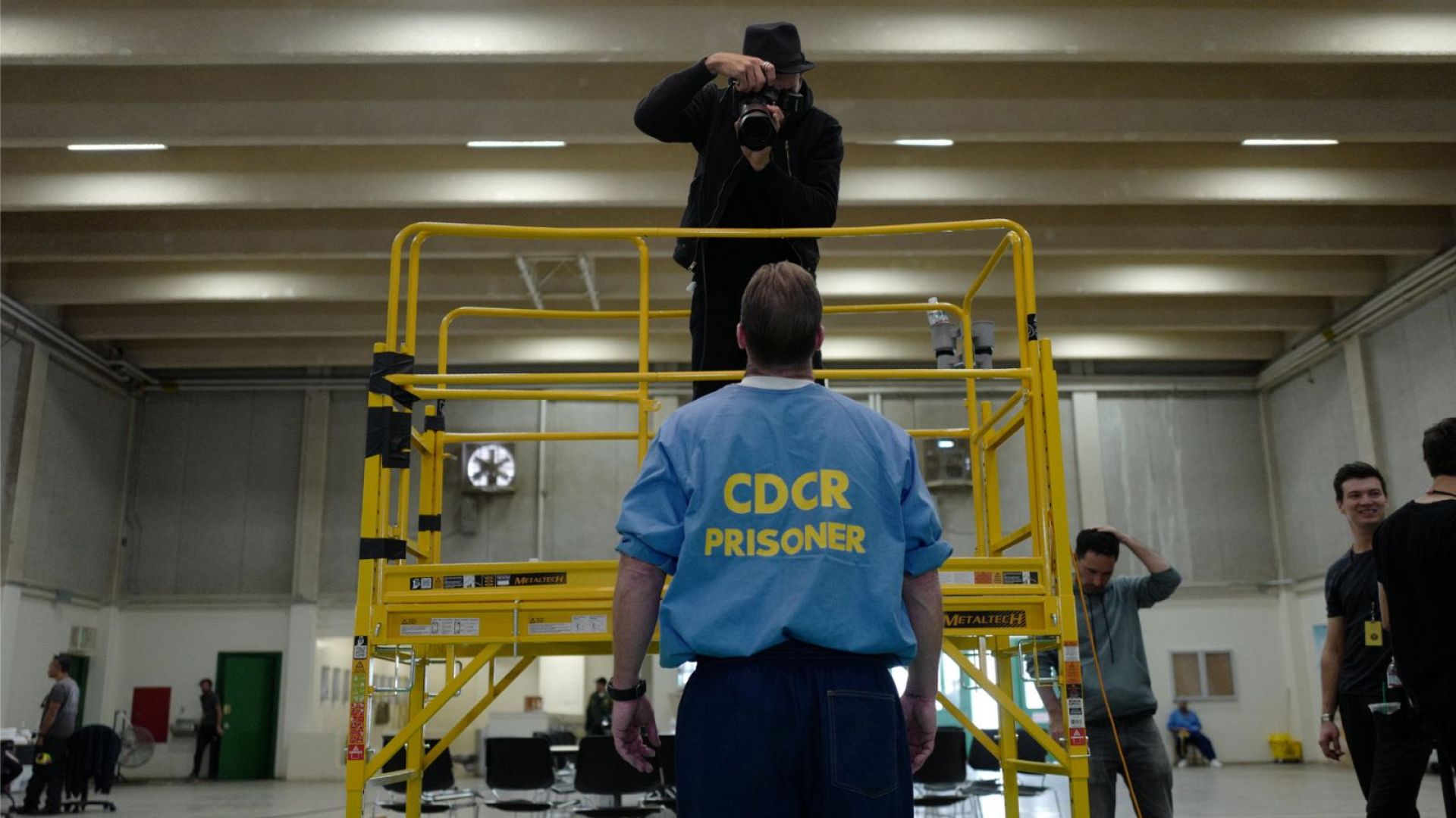 Video. French street artist JR presents his new documentary ‘Tehachapi ...