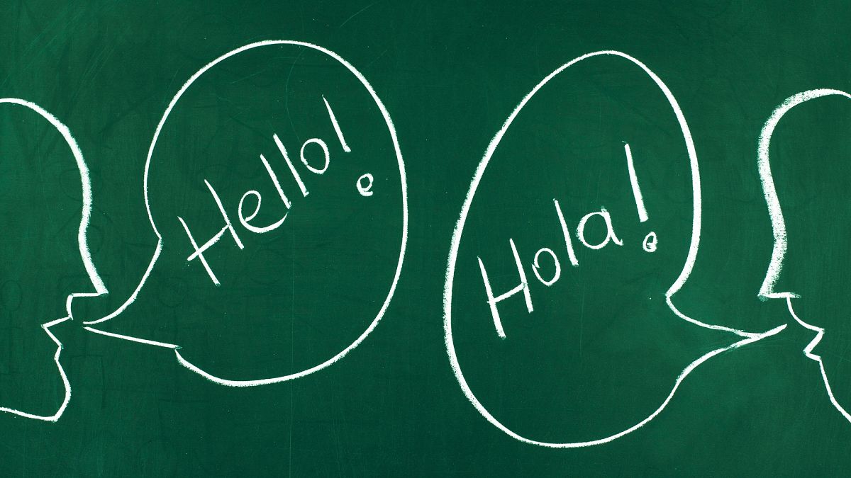 From Spanglish to Franglais: What are hybrid languages? | Euronews