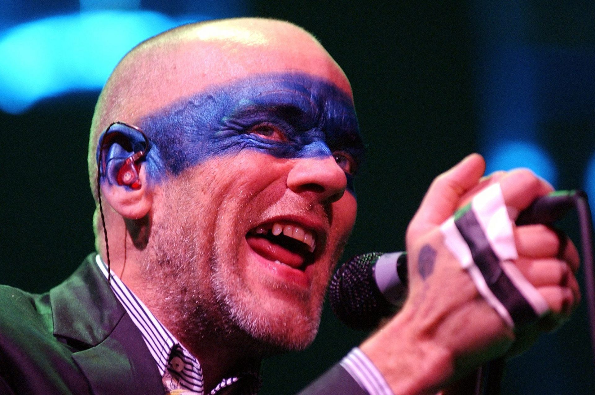 Why R.E.M. performing live again is such a big deal | Euronews