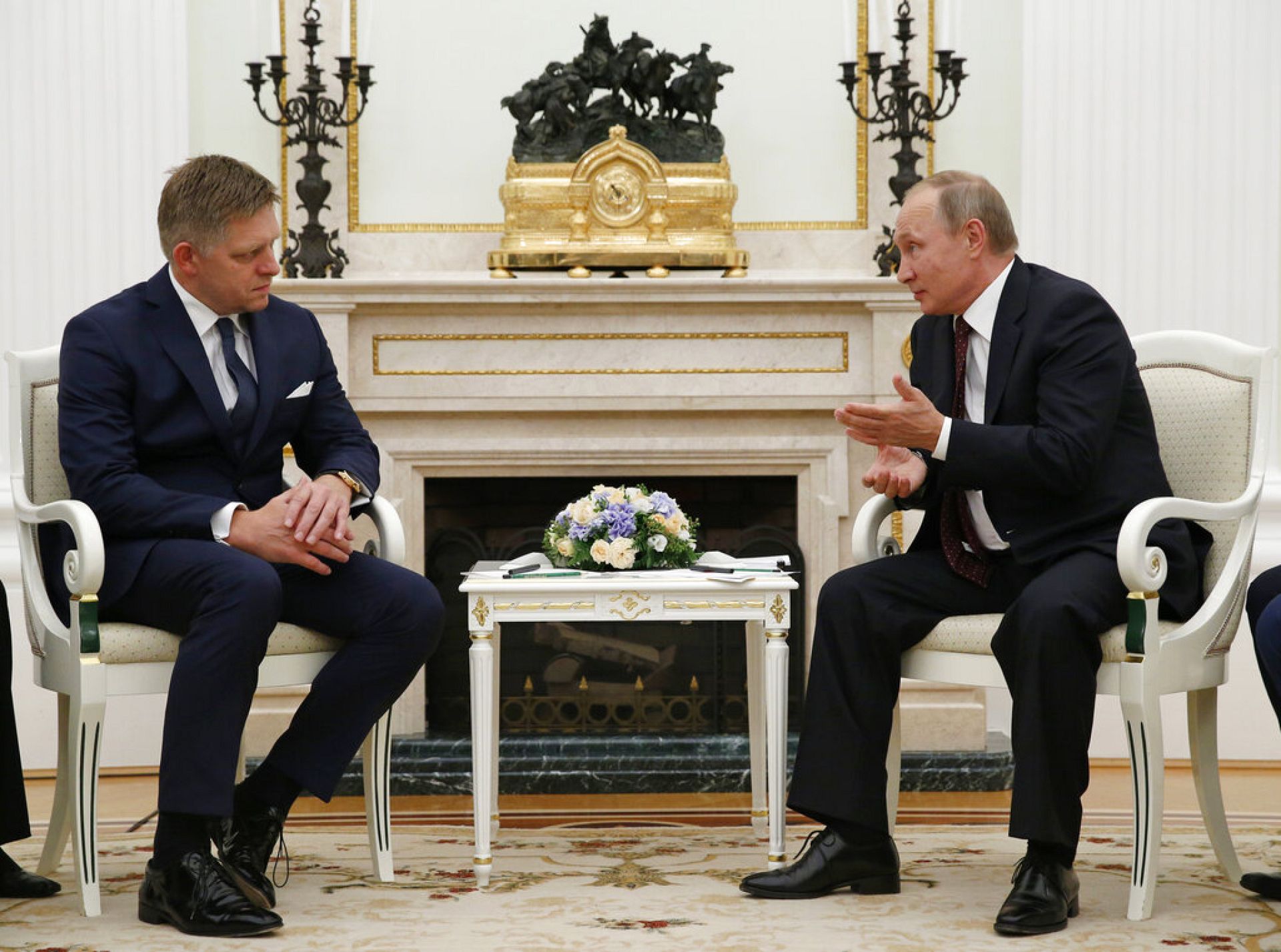 Slovakia's defence official claims ex-government broke the law by ...