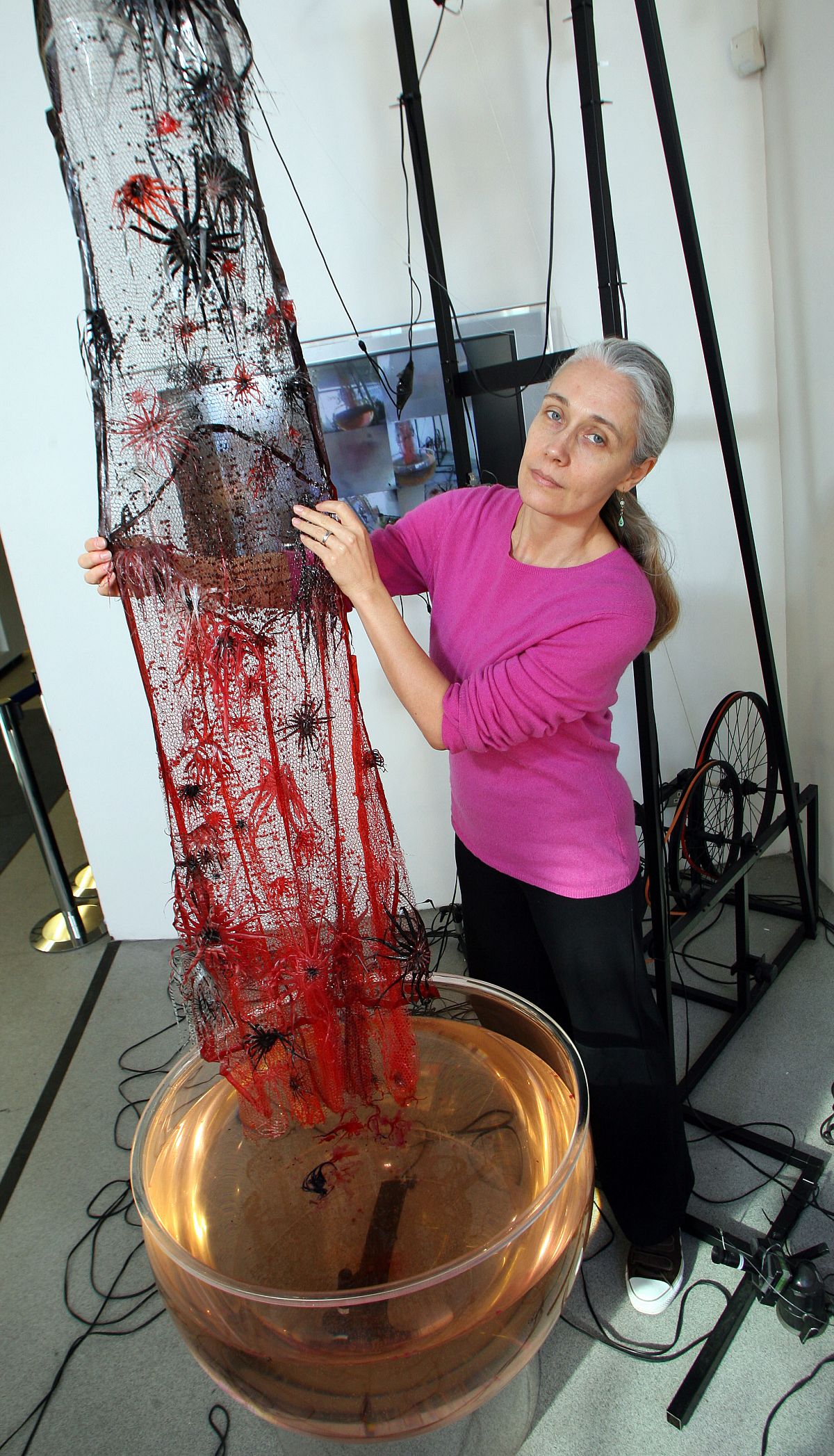 The Helen Storey book of fashion: Designing dresses with art, science ...