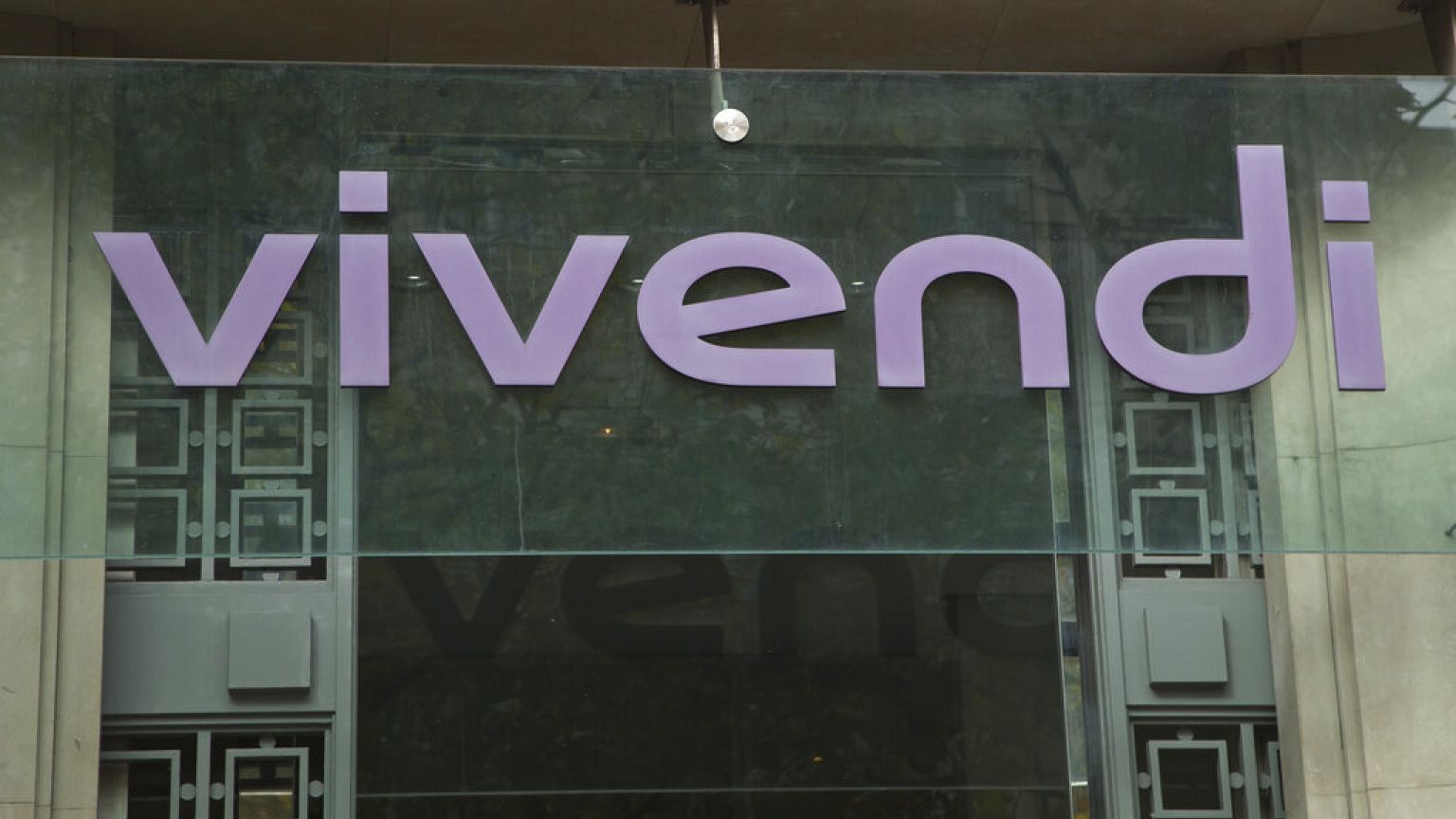 Vivendi reportedly considering London listing for Canal+ channel | Euronews