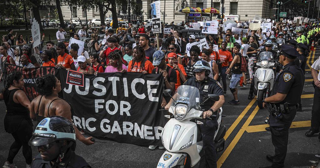 USA : "I can't breathe", 10 ans après la mort d'Eric Garner | Africanews