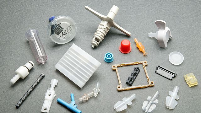 Commission keeps door open to overhauling medical device laws | Euronews