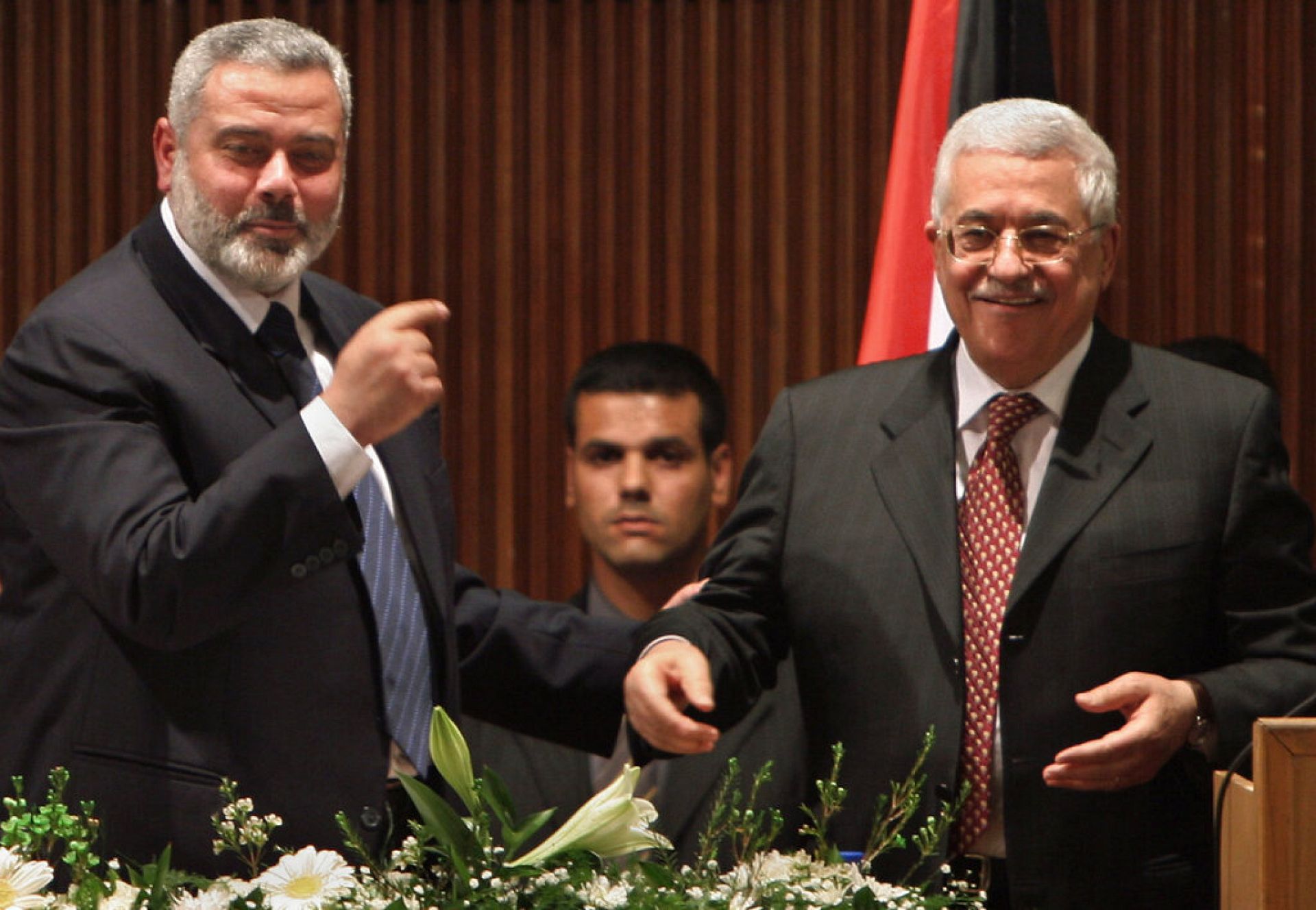Palestinian political factions Fatah and Hamas sign unity declaration ...