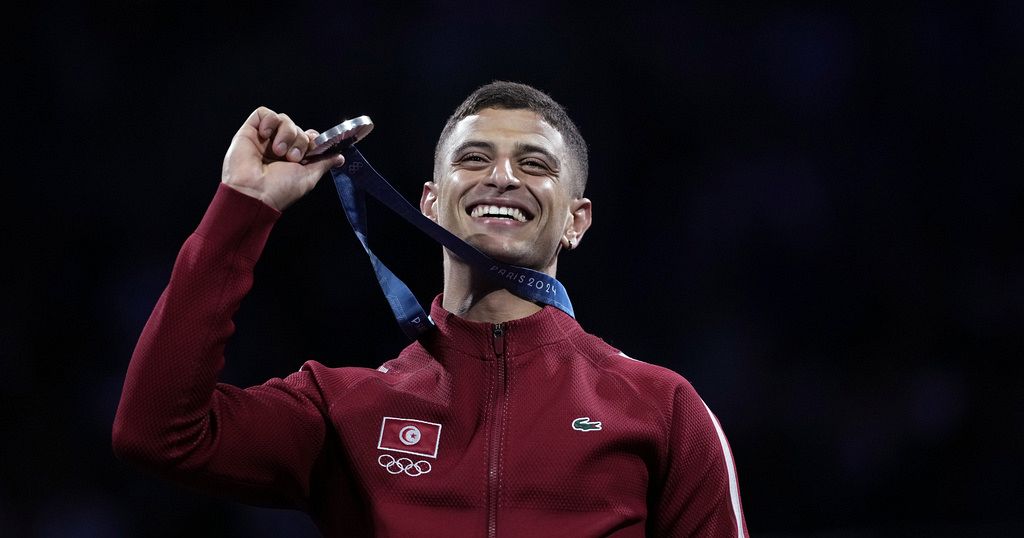 Fares Farjani secures Tunisia's first medal in Paris 2024 Olympics ...