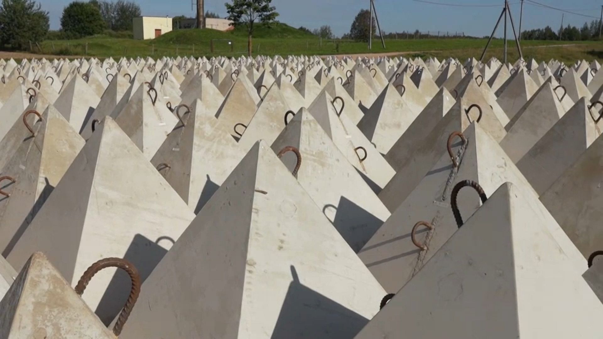 Baltic Defence Line in Latvia gets its 'dragon's teeth' | Euronews