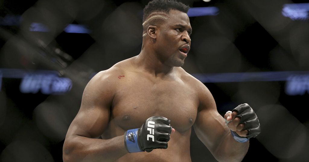 Cameroun : Francis Ngannou revient en MMA avec la PFL | Africanews