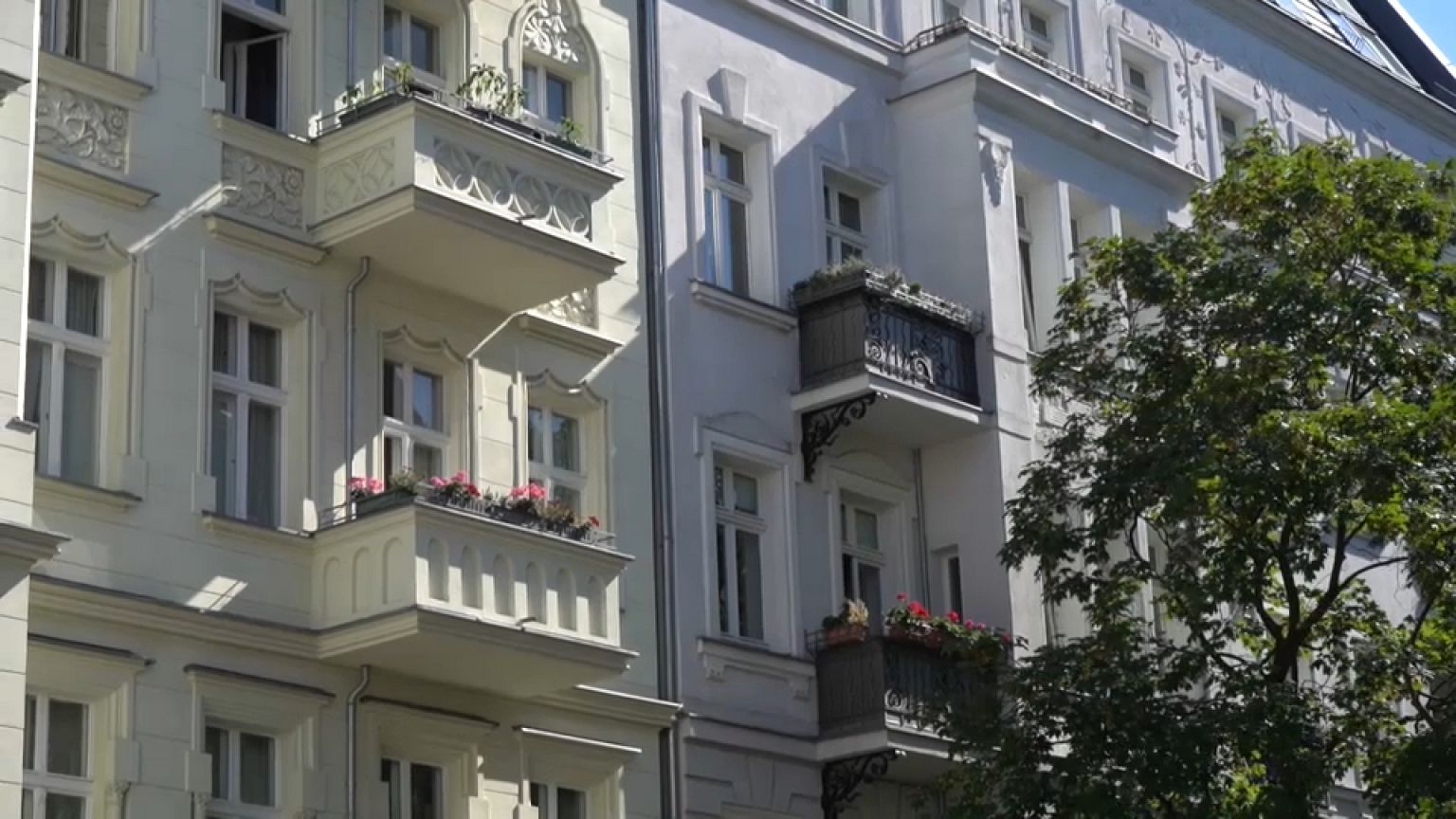Germans fight climate change on their balconies in solar panel boom ...