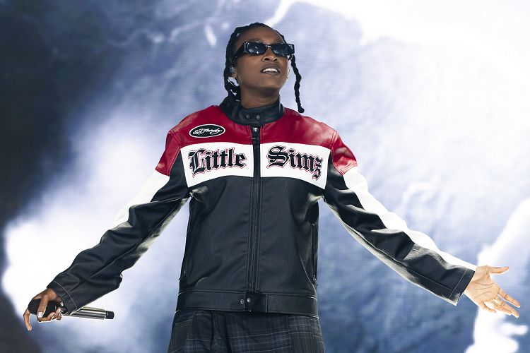 London rapper Little Simz set to curate one-night-only Tate Modern ...