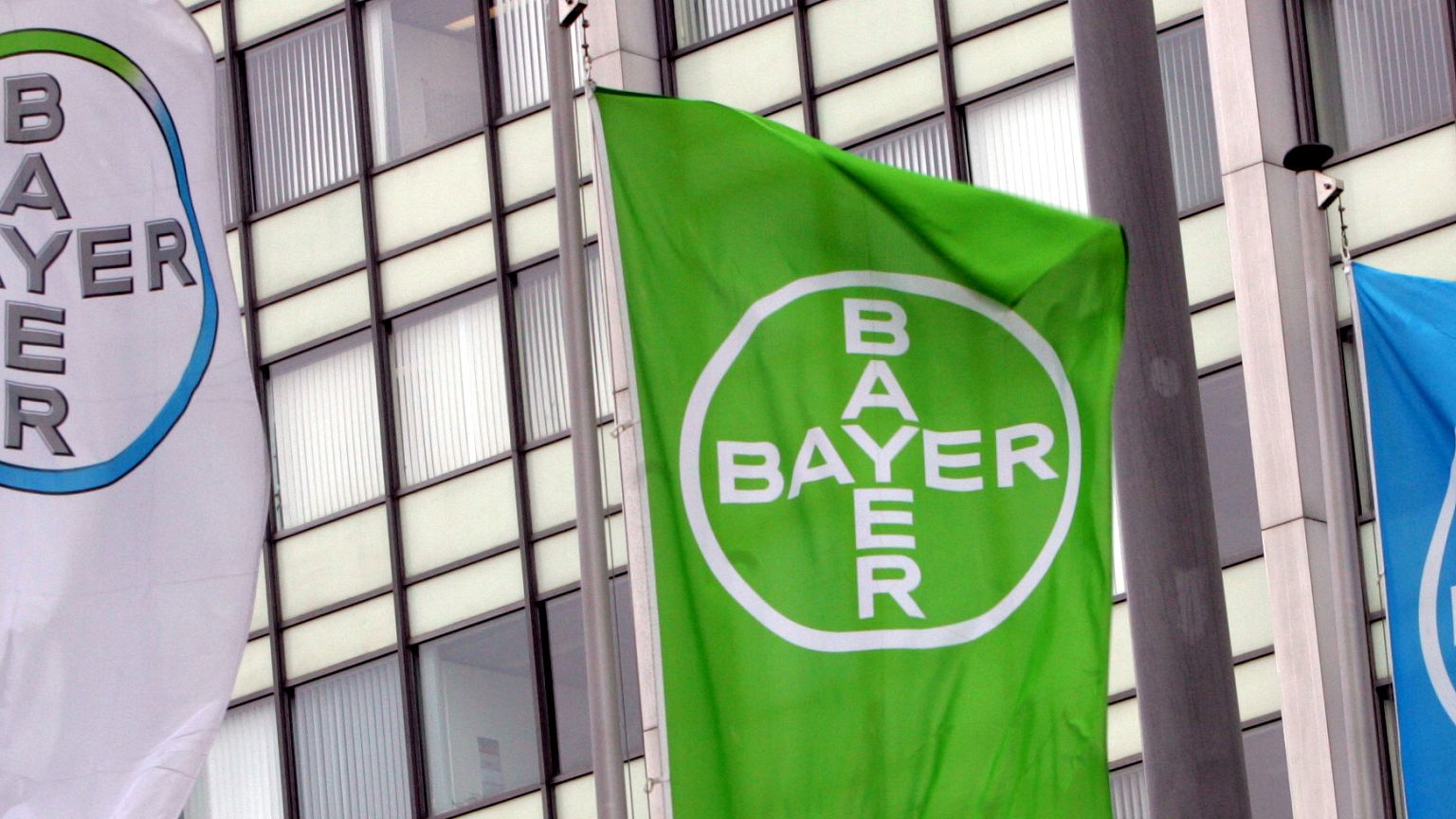 Bayer stock soars after German pharma company wins Roundup court battle ...