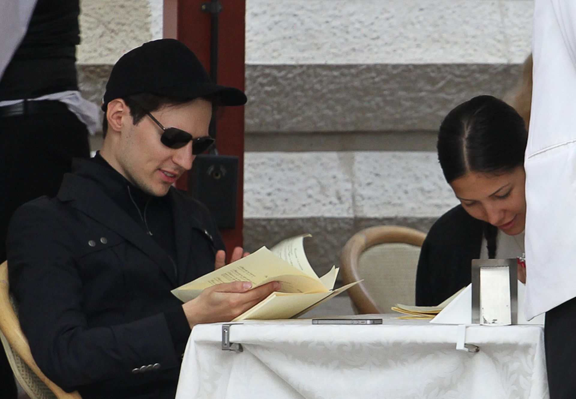 Fransa'da tutuklanan Telegram'ın kurucusu Pavel Durov kimdir? | Euronews