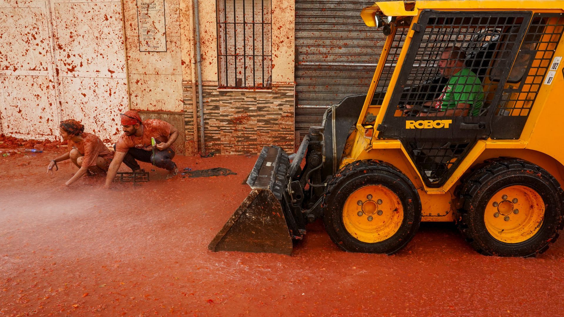 La Tomatina 2024 in pictures: Scenes from the world’s biggest food ...