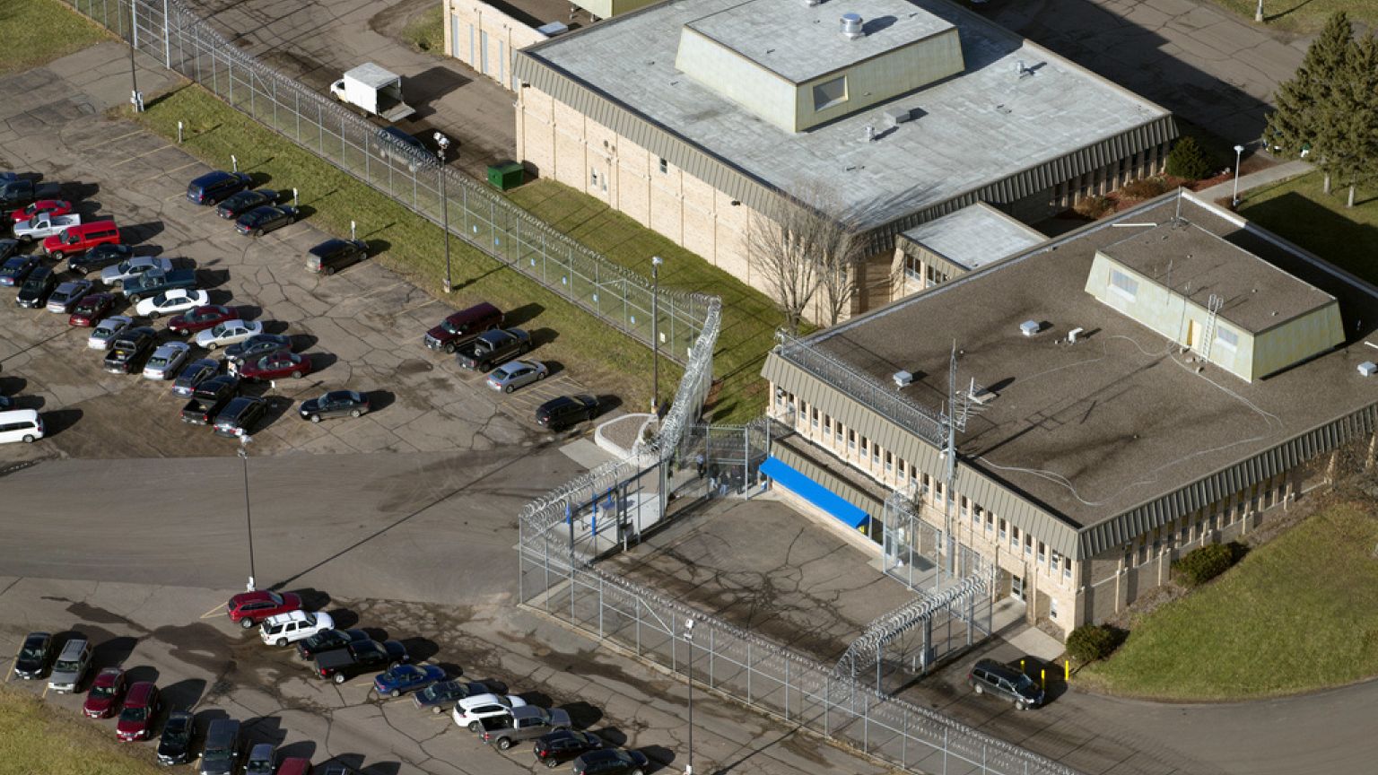 Portugal : cinq prisonniers se font la belle d'une prison de haute ...