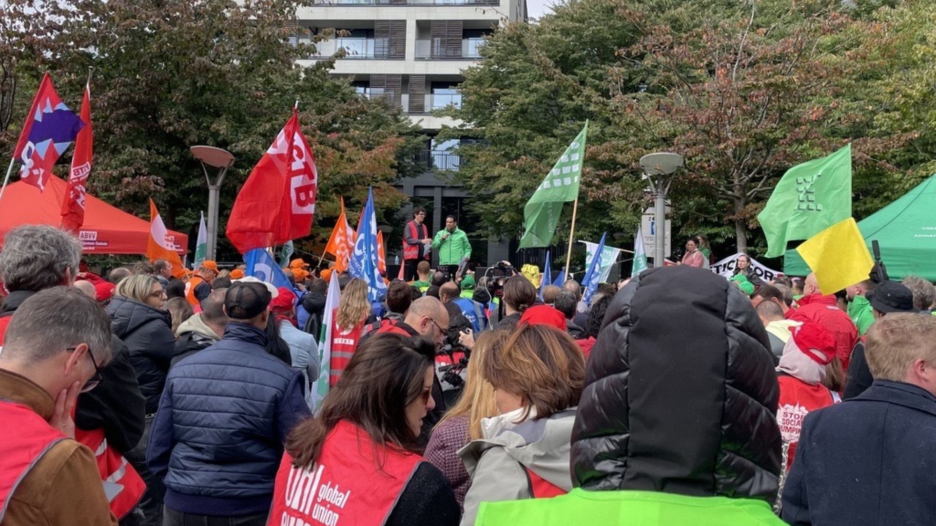 Essential workers of Europe converge on Brussels for demo over labour ...