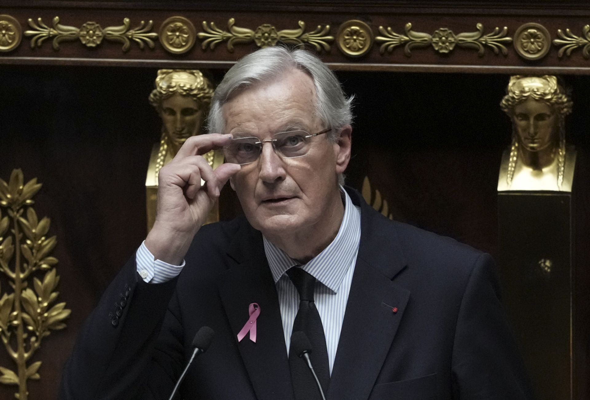 Francia, il nuovo premier Michel Barnier annuncia una patrimoniale per ...