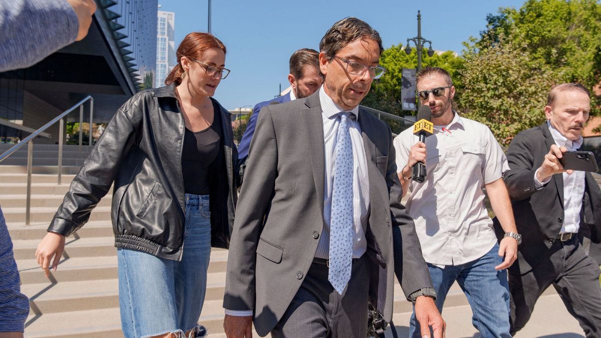 Uno de los médicos del actor Matthew Perry, Mark Chavez, se declara ...