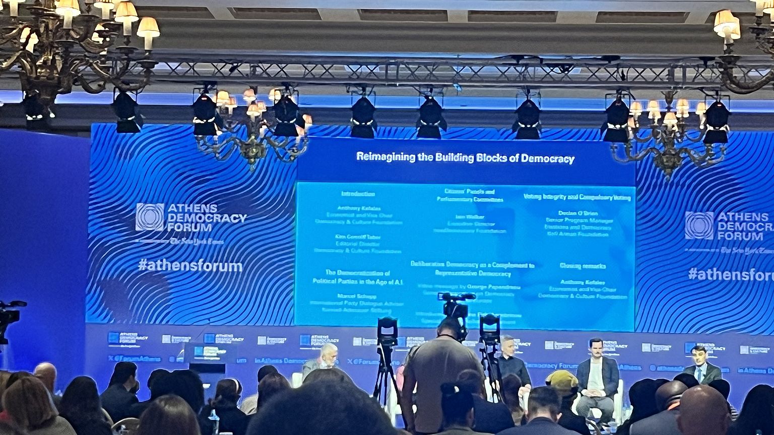 Athens Democracy Forum: «Η στιγμή της Αλήθειας»- Οι παγκόσμιες ...