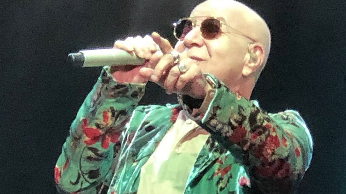 Mazhar Alanson'un kızı Eda Alanson 50 yaşında hayatını kaybetti | Euronews