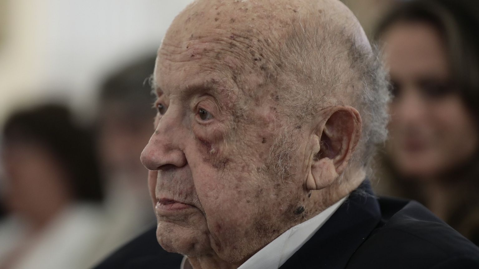 Πέθανε ο σπουδαίος μουσικοσυνθέτης Μίμης Πλέσσας | Euronews