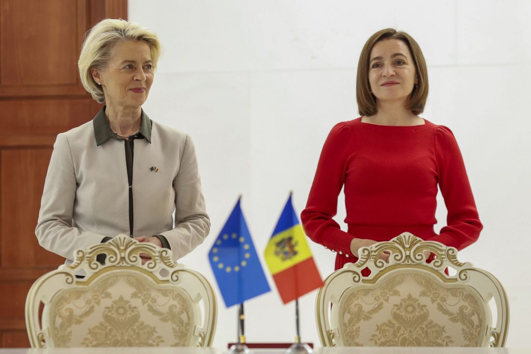 Maya Sandu favoured in Moldova's tense election and EU referendum ...