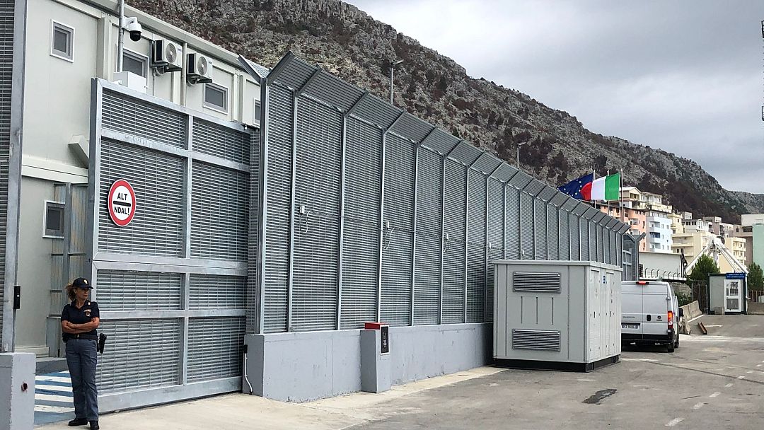 Albania, pronti i centri per migranti del governo italiano | Euronews