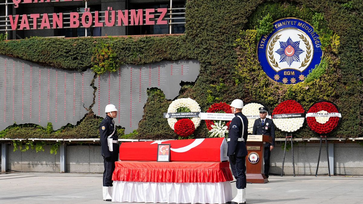 Türkiye'de polisin 'vur' yetkisi var mı yok mu? | Euronews