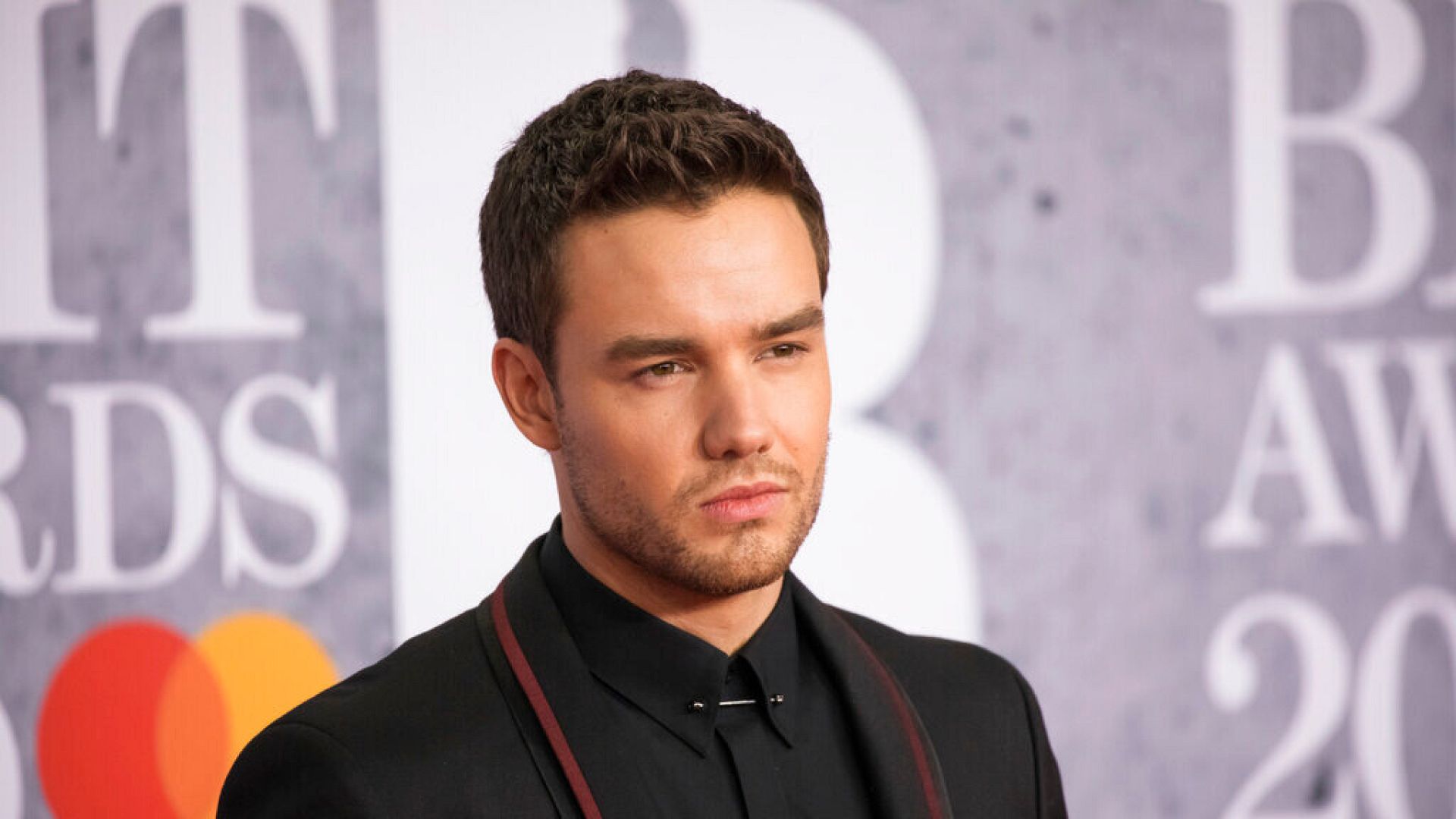 Video. Former One Direction star Liam Payne dies after falling from balcony | Euronews