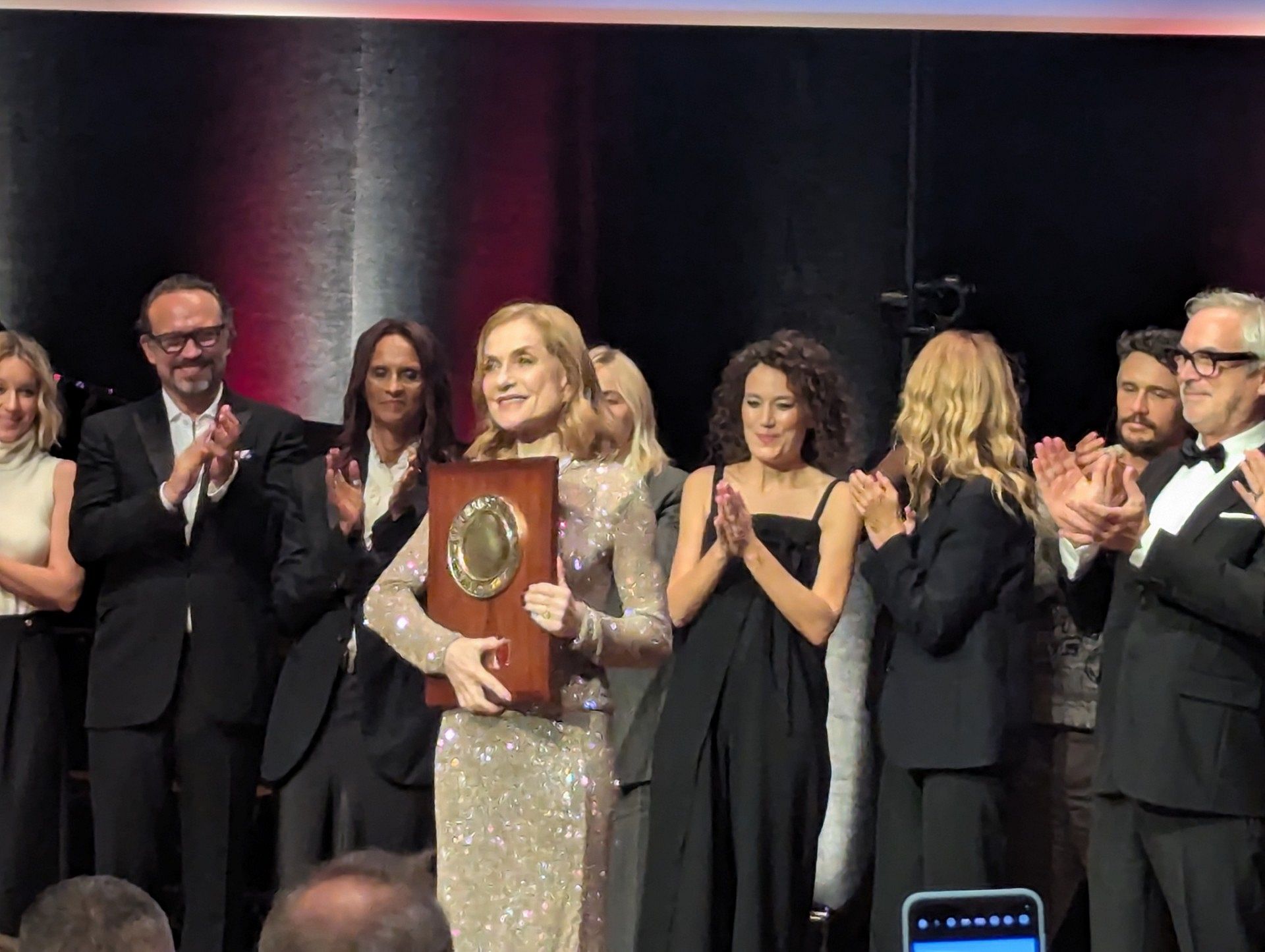 Las 10 lecciones que nos ha dado Isabelle Huppert, Premio Lumière 2024 ...