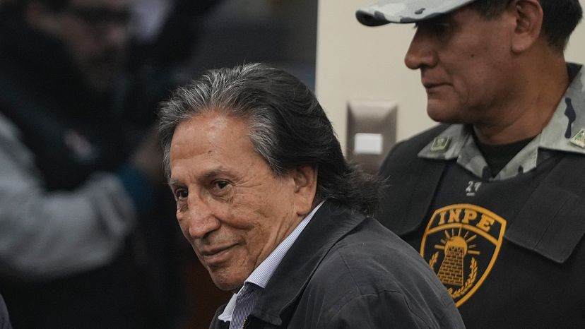 Alejandro Toledo Expresidente De Perú Condenado A 20 Años De Cárcel