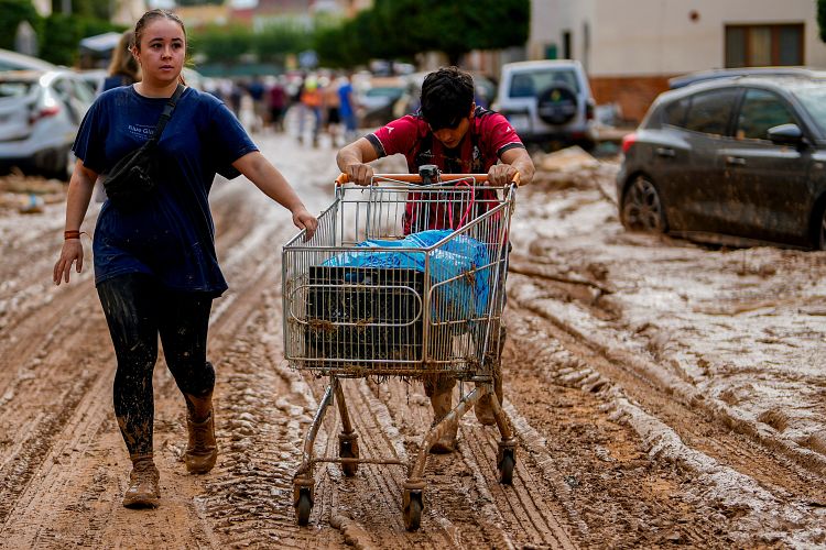 Spain floods: Death toll rises to 205 as nation braces for more rain ...