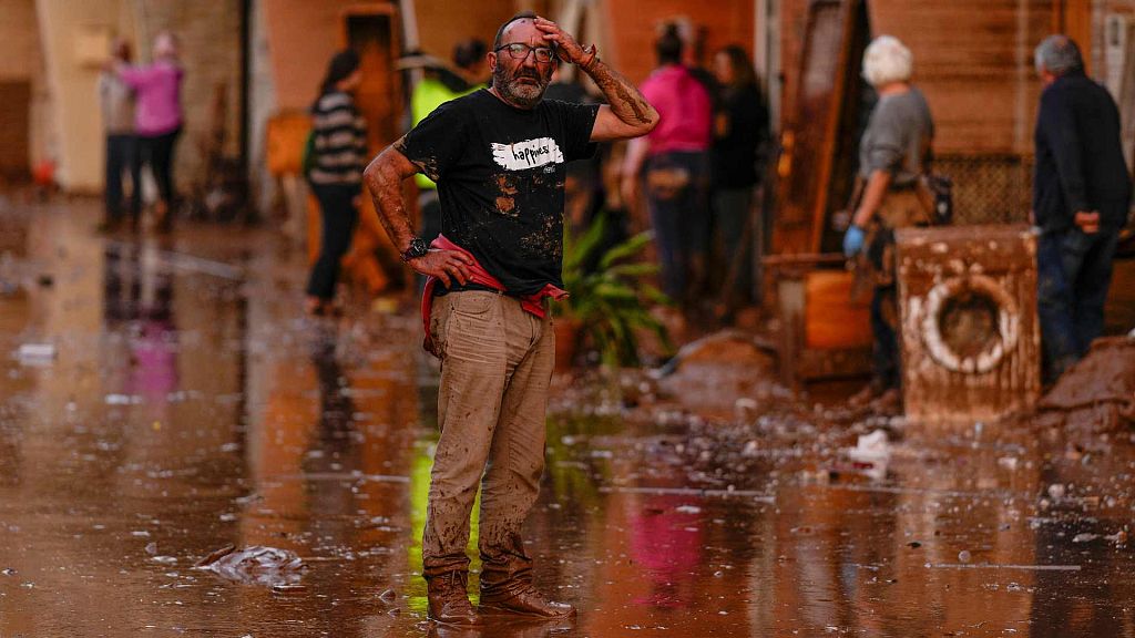 Valencia flooding: Everything travellers need to know about flights ...