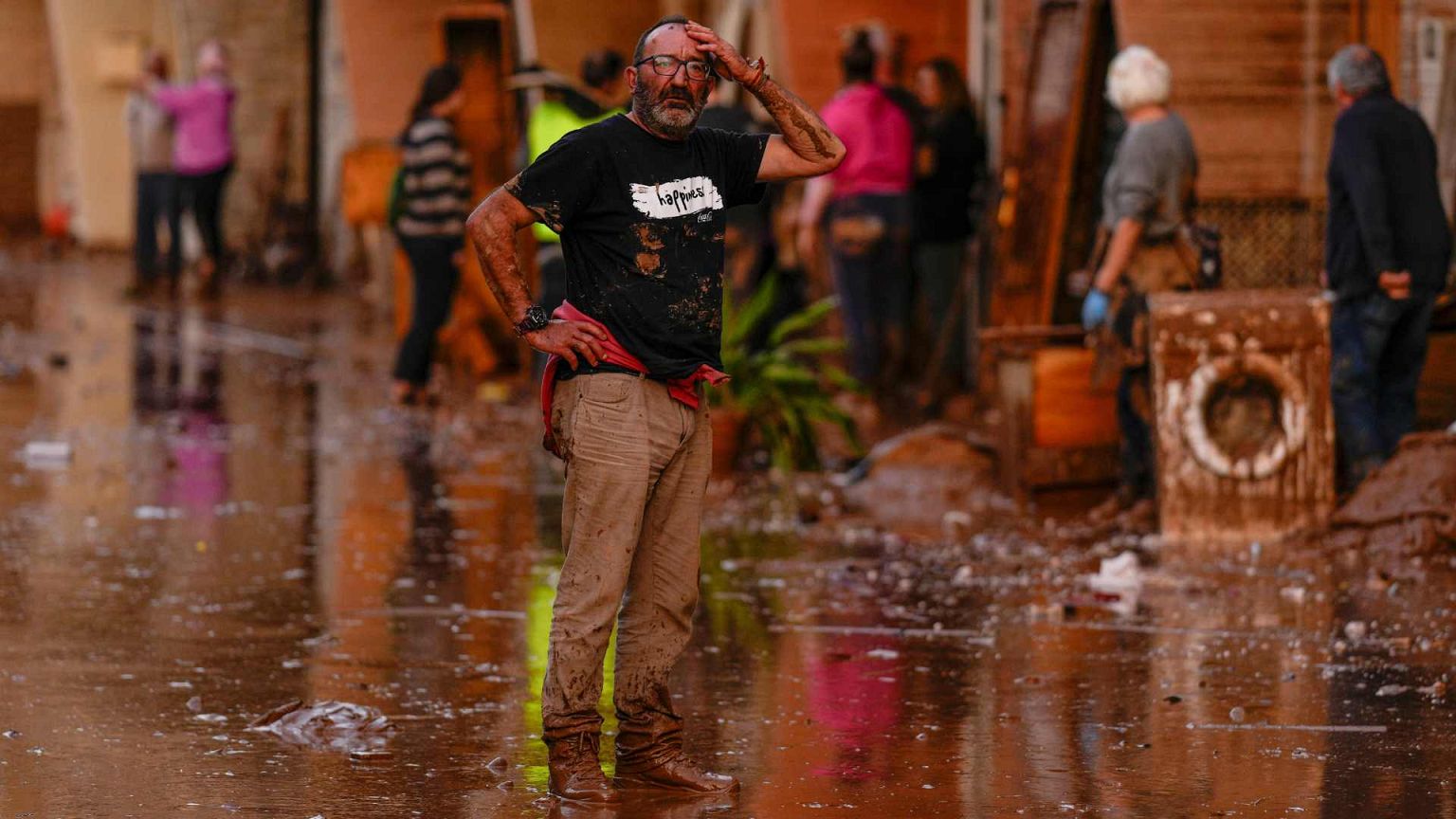 Valencia flooding: Everything travellers need to know about flights ...