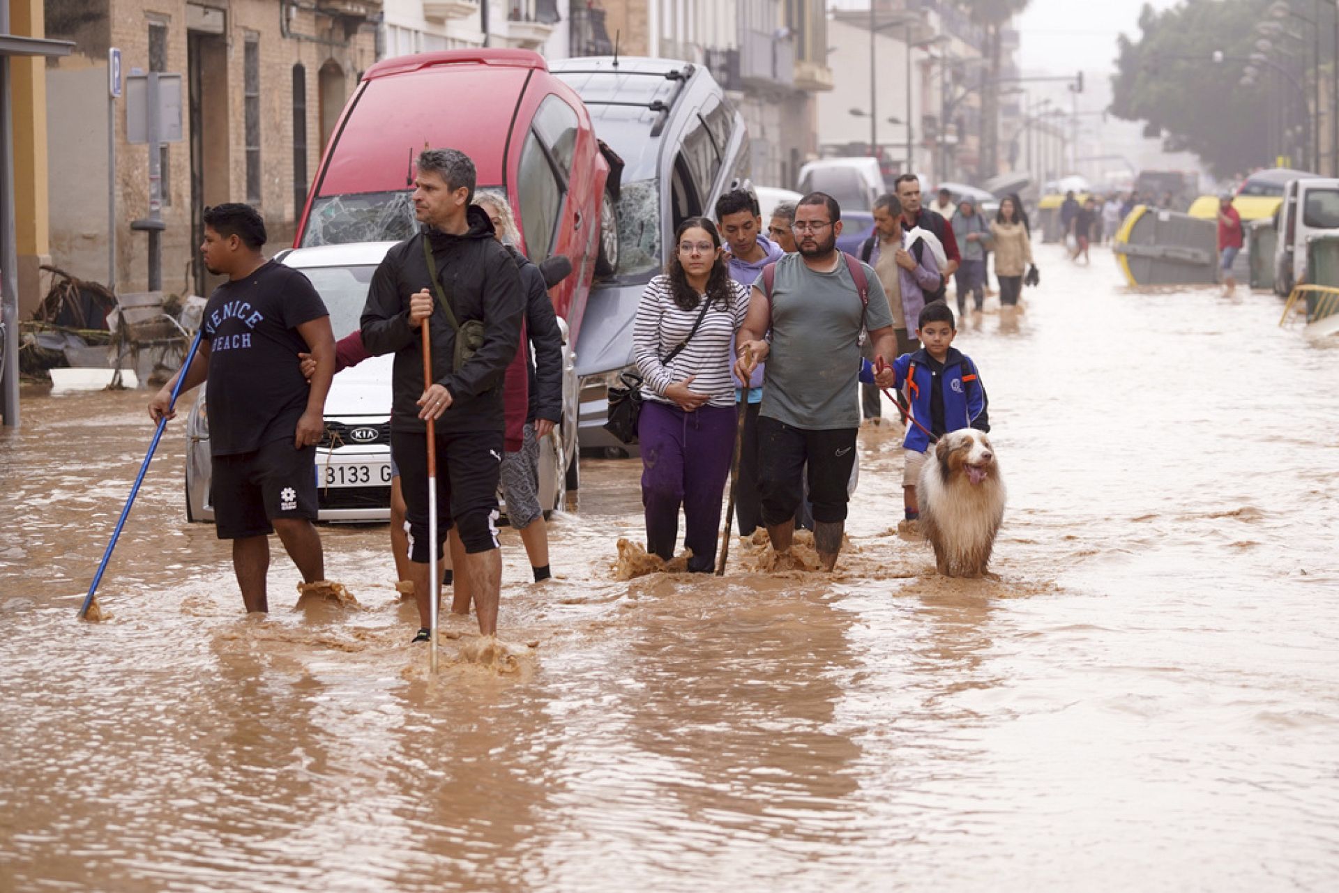 Les inondations en Espagne ont fait au moins 158 morts, selon un ...