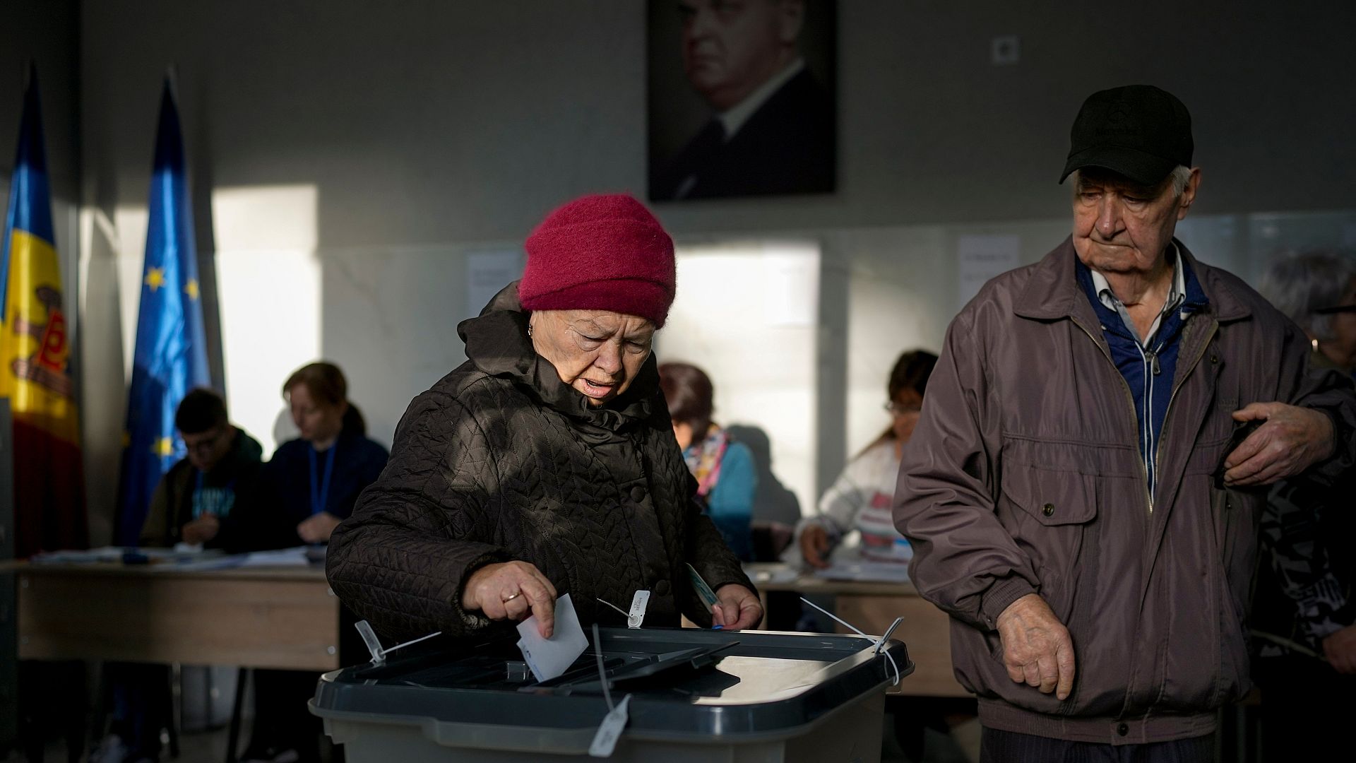 Moldovans choose president in decisive runoff against backdrop of voter ...