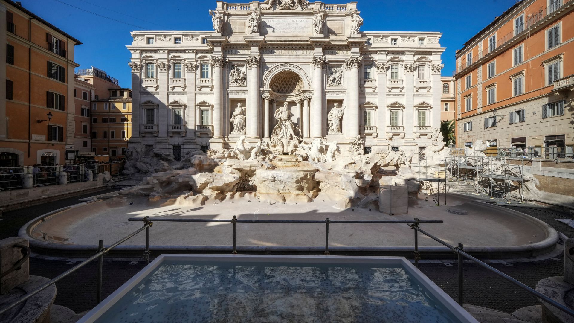 ‘Ugly’ pool for coins built next to Rome’s Trevi Fountain as city ...