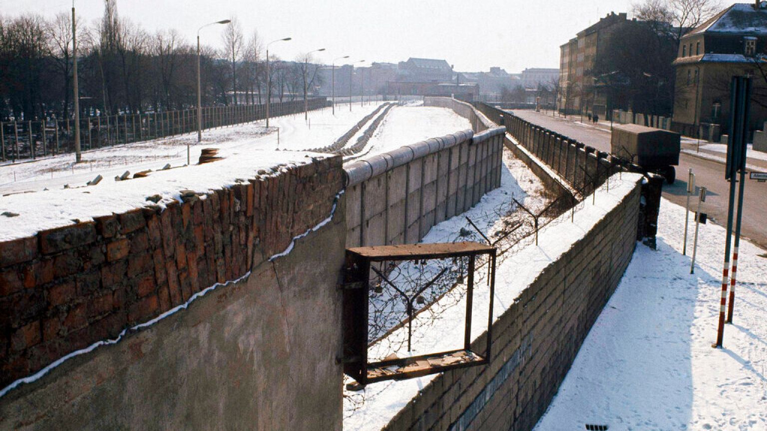 35 years on from the fall of the Berlin Wall, echoes of east-west ...