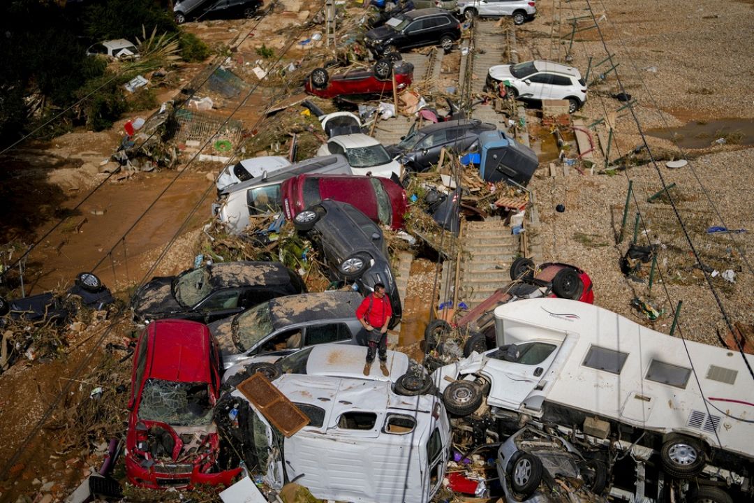 Spain's Climate Floods Tragedy in Pictures | Euronews