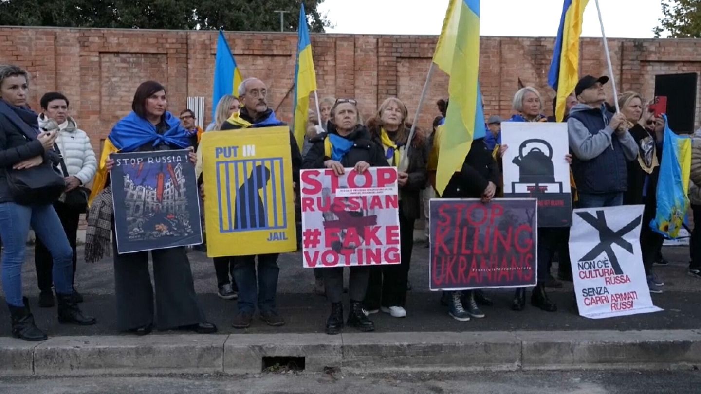 Ukraine Protest Castlevania Pro Ukraine Protests Take Place In