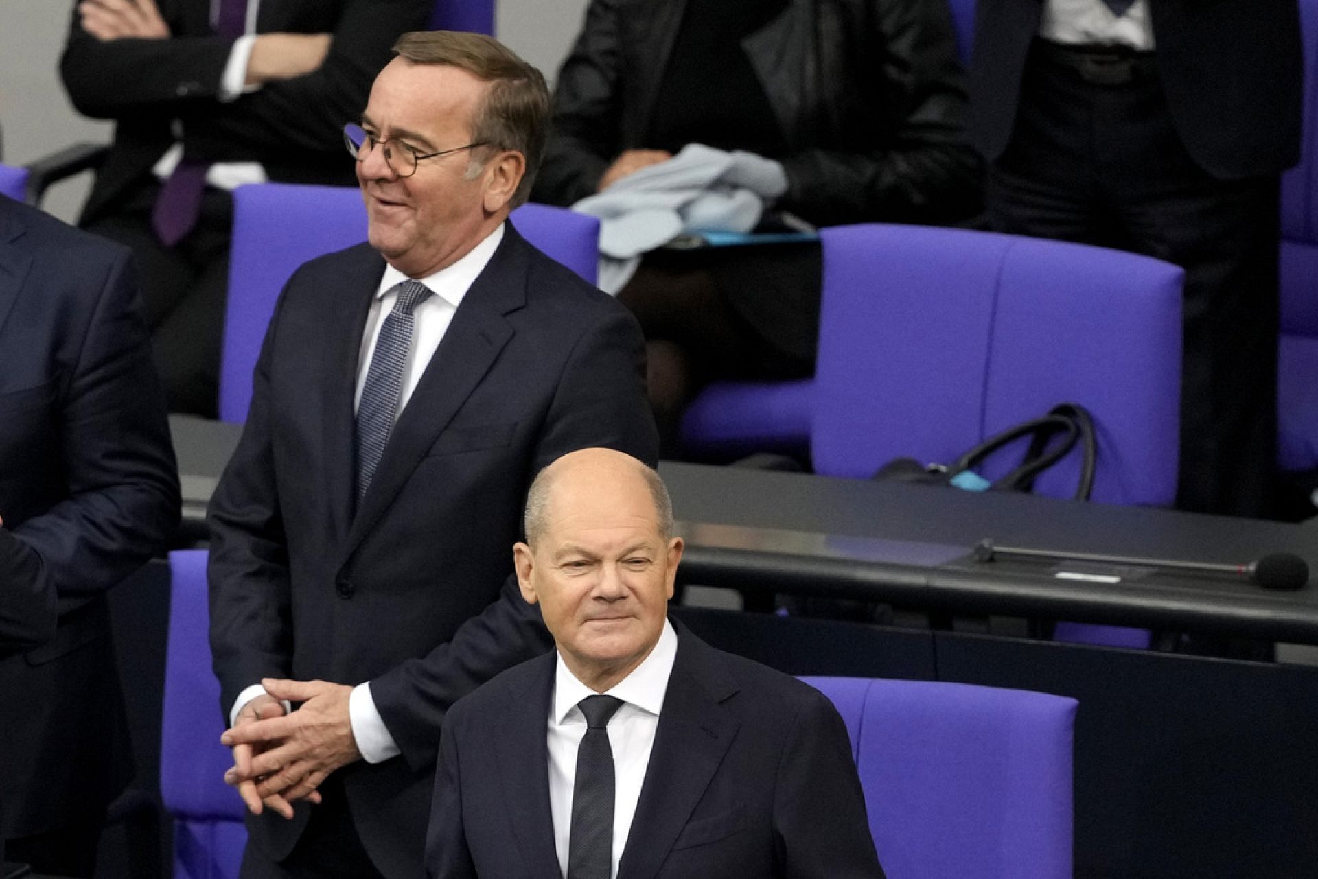Germany's Olaf Scholz faces pressure to drop re-election campaign ...