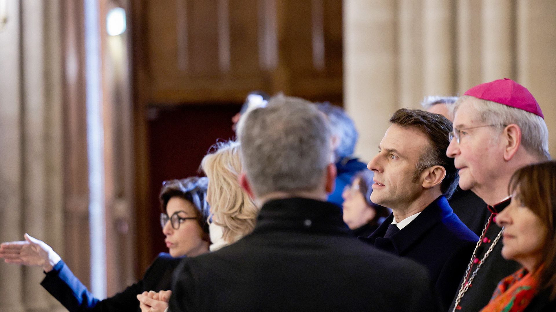 Macron visits Notre Dame as cathedral's interior revealed after five ...